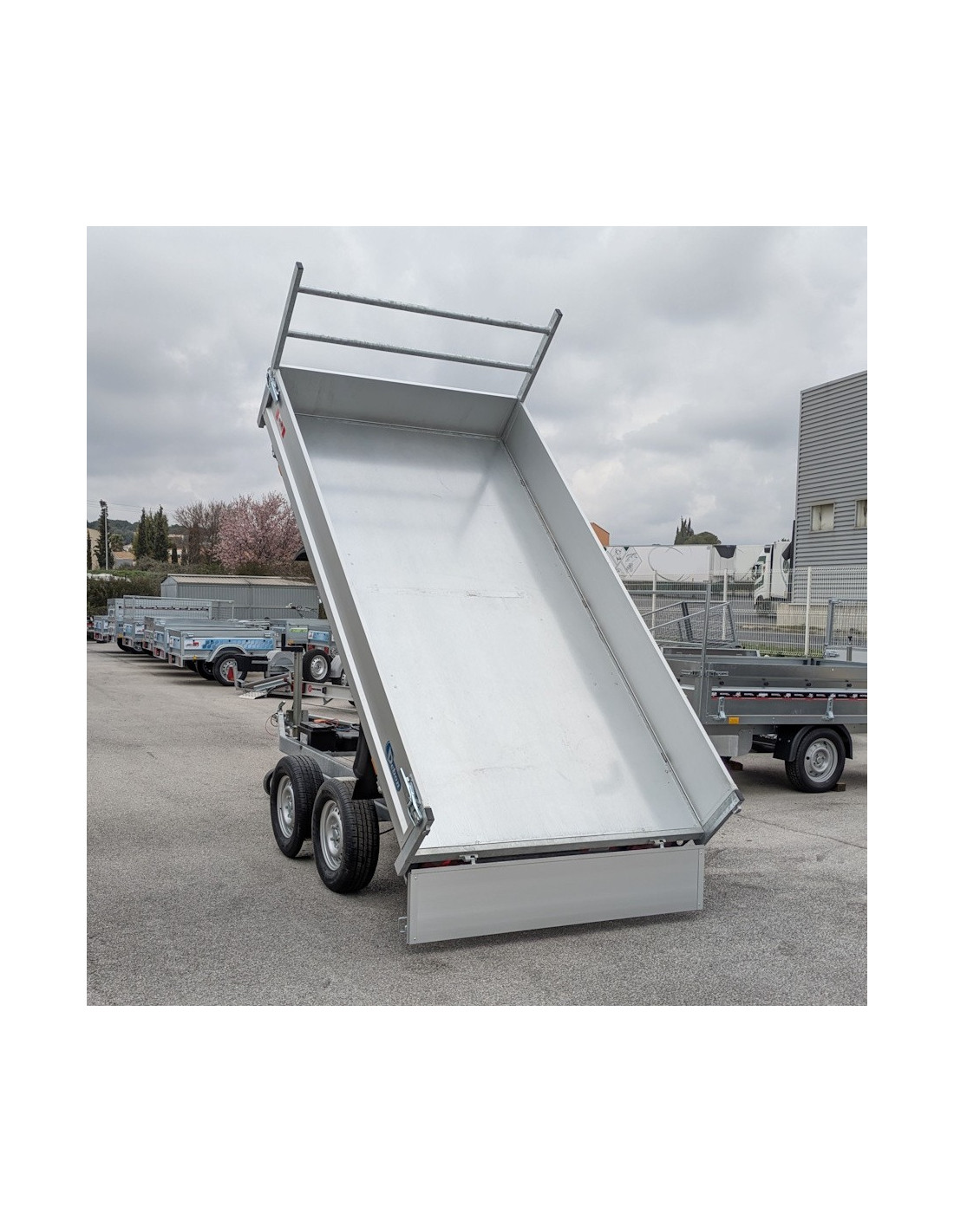 BENNE PW1.2 LUX 300*160 - 2000 KG PTC